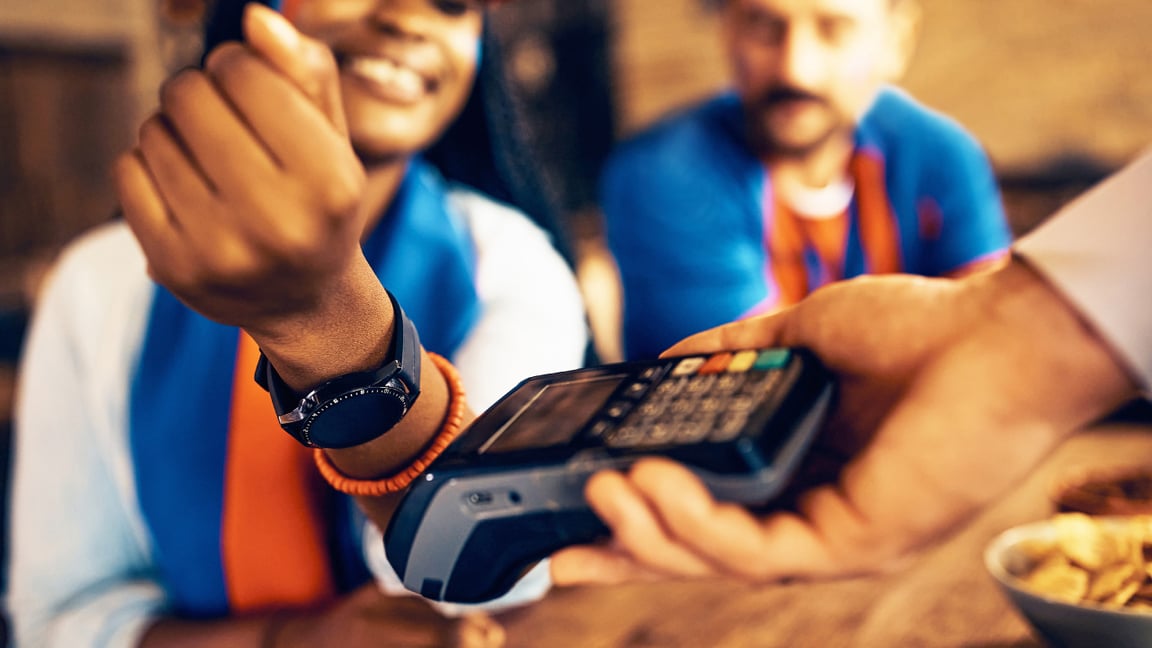 What are the different roles and duties within a card programme?